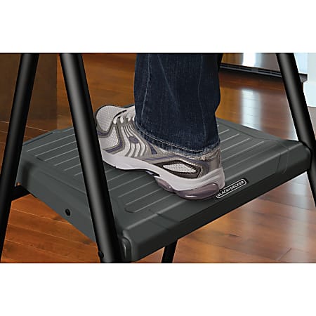 Louisville 2 Steel Domestic Step Stool 2 Step 225 lb Load Capacity 3.5 ...