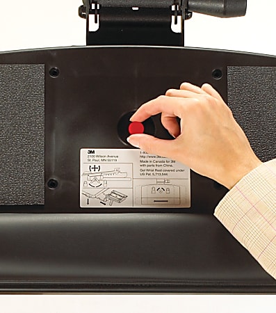 3M Adjustable Keyboard Tray - Office Depot