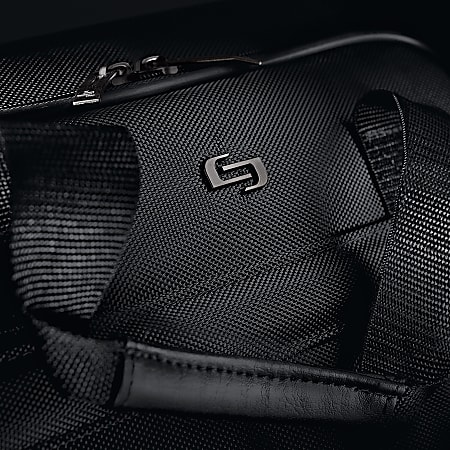 Solo New York Carnegie Rolling Case with 15.6 Laptop Pocket Black ...