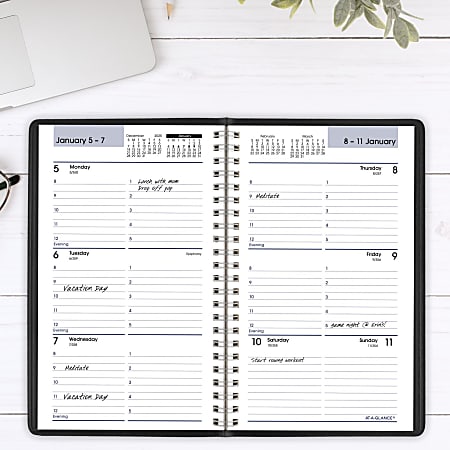 AT A GLANCE DayMinder 2026 Weekly Appointment Book Planner Black Small ...