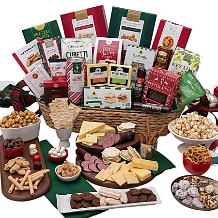 Gourmet Gift Baskets Christmas Snack Gift Basket Set Set Of 24 Pieces ...