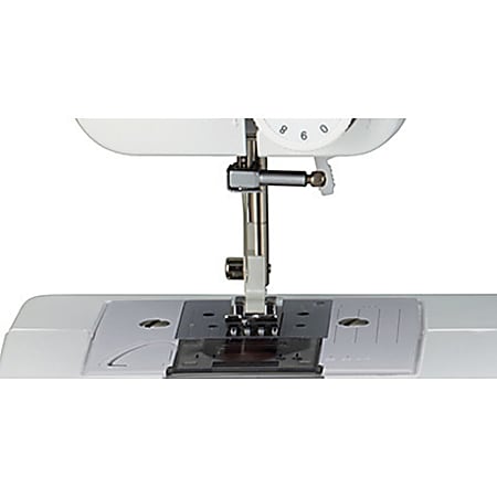 Brother SM1738D Disney Faceplates Sewing Machine 17 Built In Stitches ...